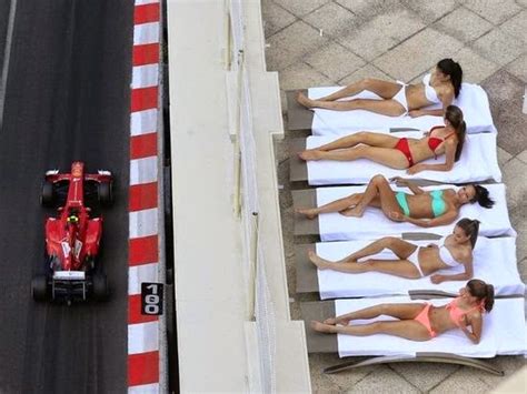 Attut Spor FORMULA 1 VE MOTOGP NİN EN SEKSİ PİT KIZLARI 3