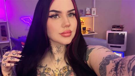 Faze Lacy Stuns Viewers With Insane” 1 Year Body Transformation Dexerto