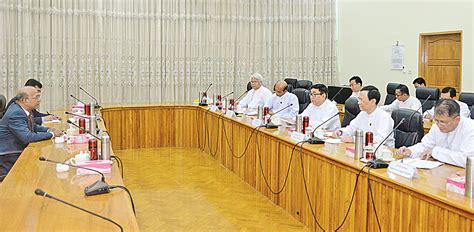 ပြည်ထောင်စုဝန်ကြီး ဒေါက်တာညွန့်ဖေ အိန္ဒိယနိုင်ငံ သံအမတ်ကြီး H E Mr