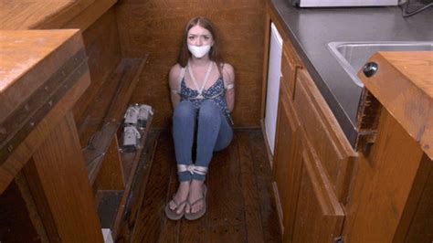 Thought Zoey Was A Lousy Teen 18 Slueth Mona Might Be Even Worse