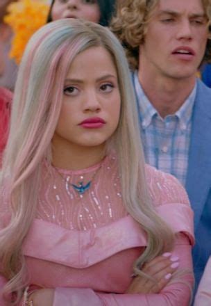 Pin By Fantasyloverforever On Descendants Descendants Pictures