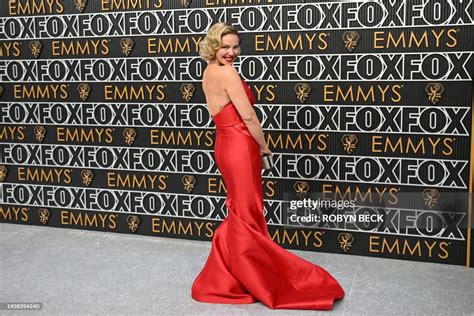 Us Actress Katherine Heigl Arrives For The 75th Emmy Awards At The