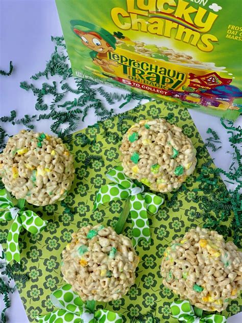St Patricks Day Pops Memory Makin Momma Holiday Treats Melting