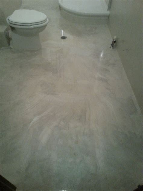 ΠΑΤΗΤΗ ΤΣΙΜΕΝΤΟΚΟΝΙΑ ΣΕ ΜΠΑΝΙΟ Σταμπωτά Δάπεδα ΑΑ