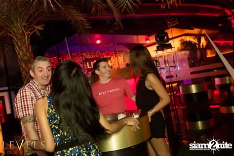 Sex On The Beach At Levels Club Sukhumvit Siam Nite