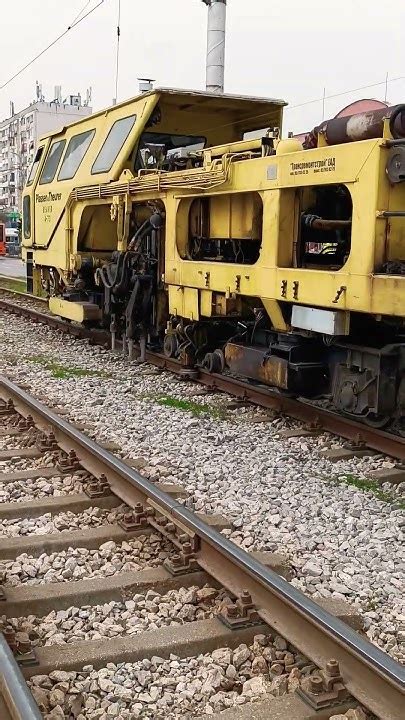 Машина за извеждане на релсов път по ос и ниво Пласер Youtube