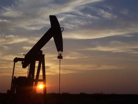 Kapitalet börjar överge fossilt bränsle Börjar satsa på miljövänlig energi istället Feber
