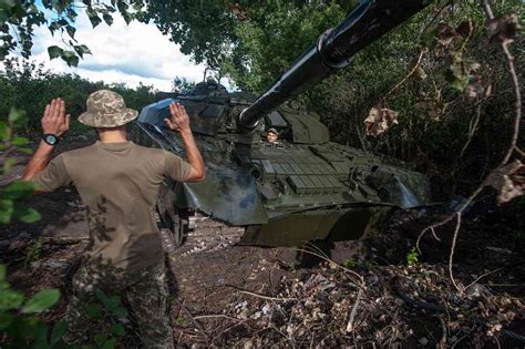 22-й мотопіхотний батальйон пострілом із танка знищив спостережний ...