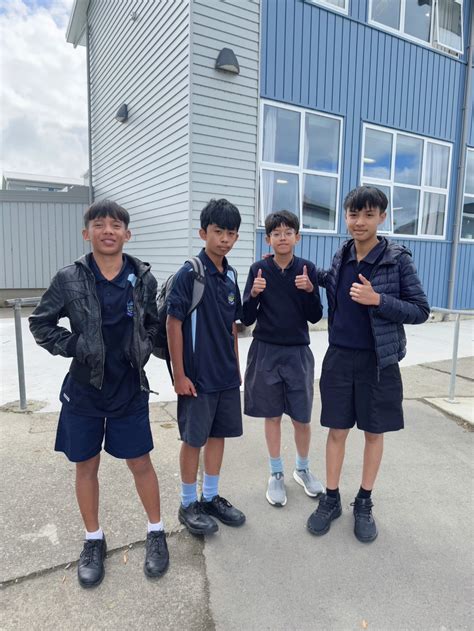 โรงเรียนปรินส์รอยแยลส์วิทย โรงเรียนปรินส์รอยแยลส์วิทยาลัย