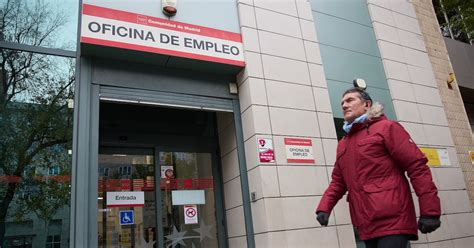 Cinco Ayudas Para Parados Entre 30 Y 55 Años Requisitos Y Cómo