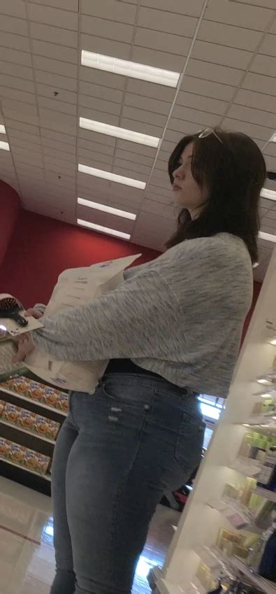 Innocent Teen Mega Pawg Unreal Natural Ass Praying I See Her Again