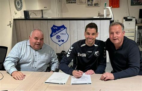 Hoofdtrainer Van Der Waal Tekent Nieuwe Contract Voor Seizoen 2024 2025 Sliedrecht24