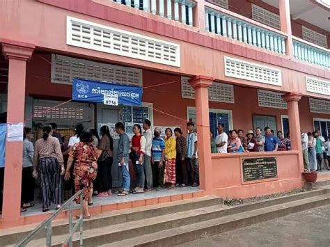 មន្រ្ដីសិទ្ធិមនុស្សកម្ពុជា ថ្លែងថា ចំនួនពលរដ្ឋយ៉ាងច្រើនទៅបោះឆ្នោតថ្នាក់ជាតិ គឺជាភស្តុតាងបង្ហាញថា