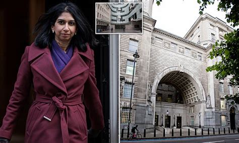 Government Seeks An Injunction To Block The Bbc From Broadcasting Spy Story Daily Mail Online