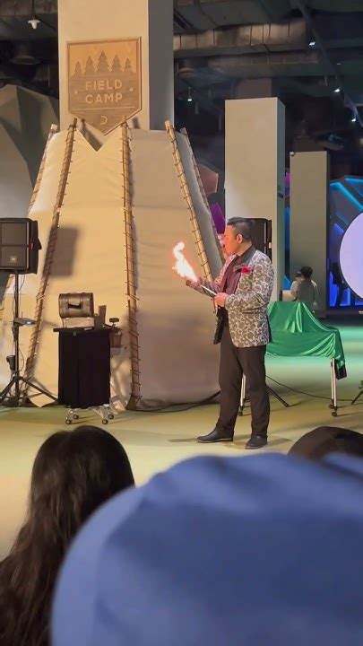 마술사의 귀여운 실수😅마술 마술쇼 마술사 실수 Youtube