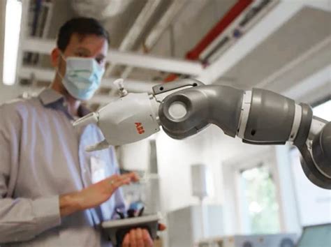 5g based industrial robotics 5g acia
