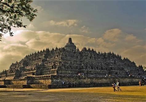 12 Foto Pemandangan Candi Borobudur Pin Main