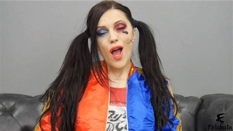 Fetishista Secretary Puts On Long Latex Gloves And Licks Them Mp4 Full Hd