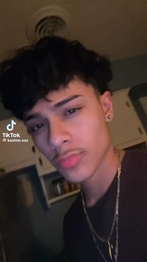 Hispanic Menn In 2025 Hispanic Men Hot Mexican Men Attractive Guys