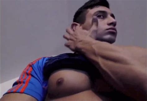 Huge Pecs Video Thisvid Com