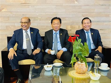 ឯកឧត្តមបណ្ឌិត ម៉ុង ឫទ្ធី Added ឯកឧត្តមបណ្ឌិត ម៉ុង ឫទ្ធី