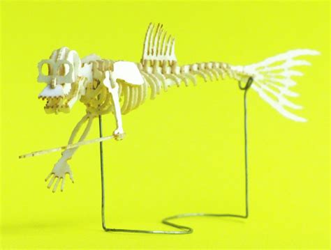 Fiji Mermaid Miniature Skeleton Deluxe Kit Potus31