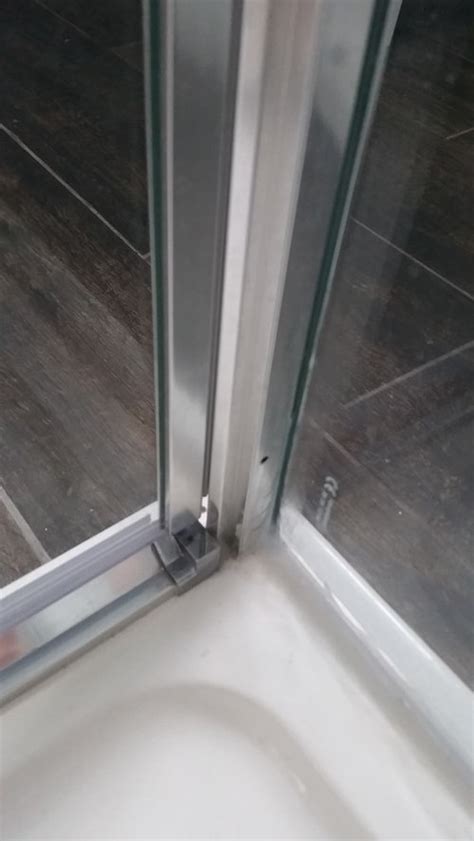 Newly Installed Frameless Shower Door Leak Houzz Uk