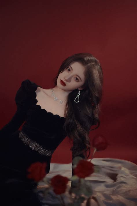 鞠婧祎爱奇艺尖叫之夜 cr 灰浊感官 高清图片堆糖美图壁纸兴趣社区