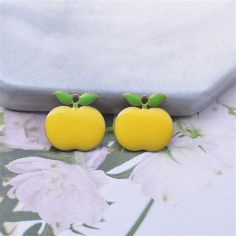 Badu Bg 30 бр Медна храна Плодове Ябълка Талисмани Двустранно емайлирани малки висулки Колие