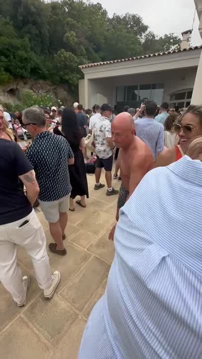 Simon Tomlin On Linkedin Available For Work Monday