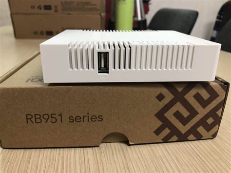 WiFi Hotspot Router Mikrotik RB Ui HnD Unifi Vn
