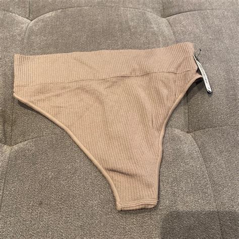 Skims Intimates And Sleepwear Skims Thong Poshmark