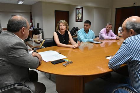 Noticia El Ministro Villada Recibió A Referentes De La Organización