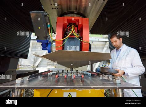 Atom Machine Forming Thermally Assisted Incremental Sheet To Perform Parts For The Aviation