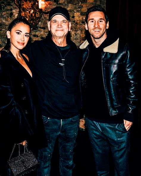 ფოტოები ვერატის დაბადების დღის წვეულებას იბრაჰიმოვიჩი მესი და ნეიმარი ესწრებიან