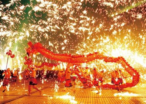 月满中秋 月圆人亦团圆