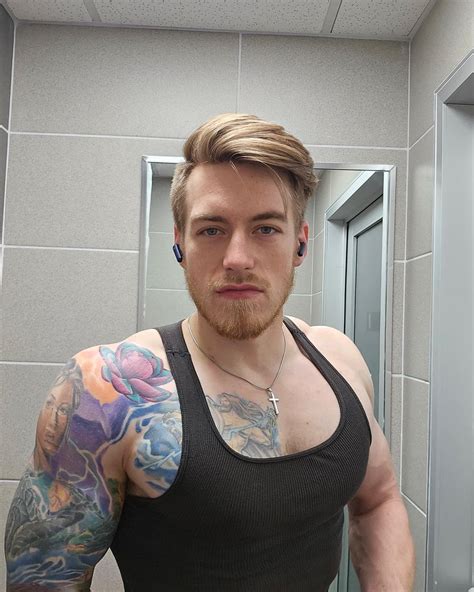 Lucas King On Twitter I Need Someone To Serve Me Get In My Dms And Make It Happen