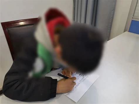 妈妈带儿子去“自首”，网友给这波操作打100分