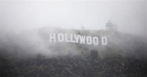 할리우드 간판이 안보이네美에 이례적 눈보라