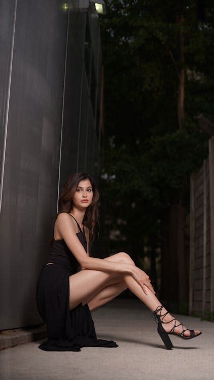 4k 바탕화면 Hd 배경 Hd 배경 바탕 화면 Hd 벽지 격리 귀여운 긴 높은 눈 다운타운 토론토 독창적 인 사진 드레스 라이트 룸 레트로 머리