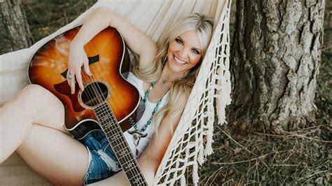 Exclusive Getting To Know Britnee Kellogg The Country Note
