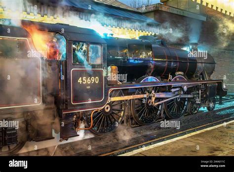 Lms Jubilee Class 6p 4 6 0 No 45690 Leander Steam Locomotive At Bury