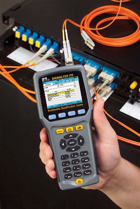 Cable Tester Measures Copper Fiber For Gigabit Ethernet Performance