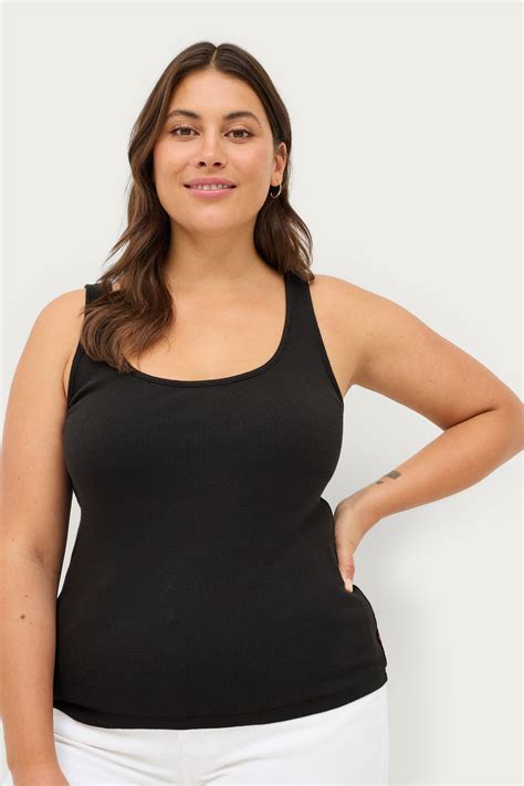 Levi S Plus Toppi Pl Classic Fit Tank Musta Topit Ellos Fi