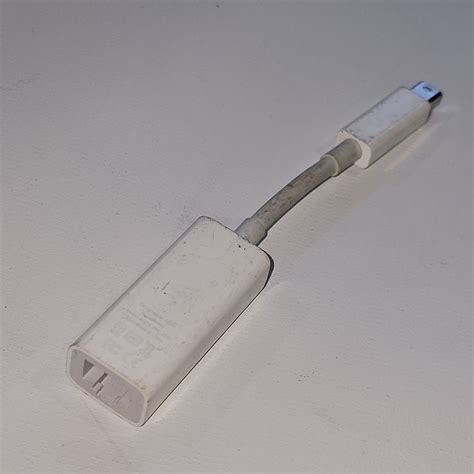Used Genuine Apple Thunderbolt 2 To Gigabit Ethernet Adapter A1433 Ubb Threads