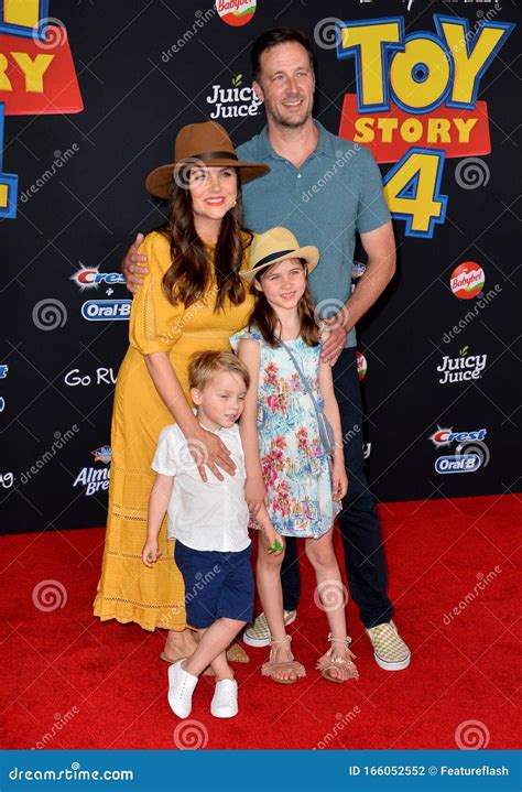 Tiffani Thiessen And Brady Smith