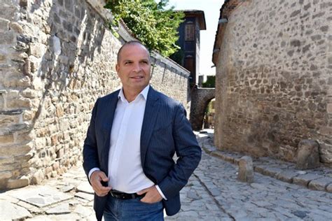 Гроздан Караджов България трябва да има магистрали но те да са построени качествено и законно