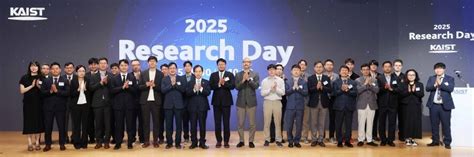 전기및전자공학부 배현민 교수 Kaist 2025 리서치데이 연구대상 수상 Kaist 전기 및 전자공학부