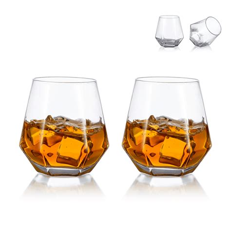 Difference Between Whiskey Glasses And Bourbon Glasses