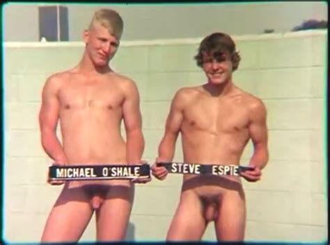 Steve And Mike Wrestle Naked At AMG ThisVid
